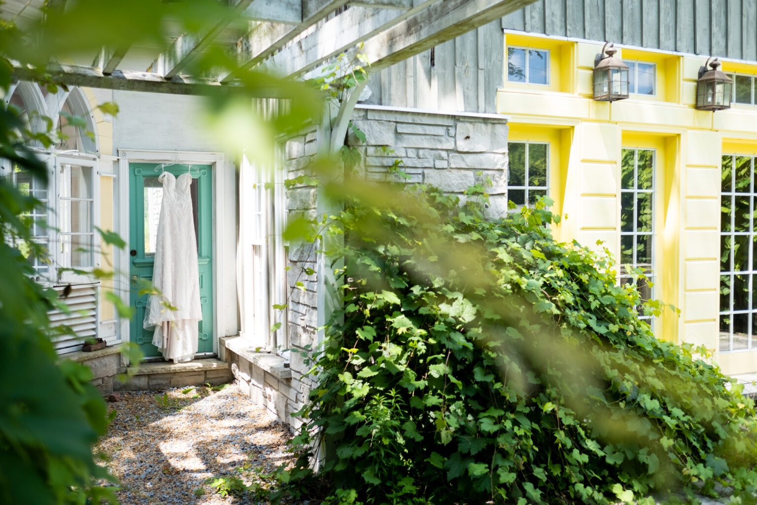 Spindle Tree Manor Wedding | Elena + Andrew | Tamworth, ON